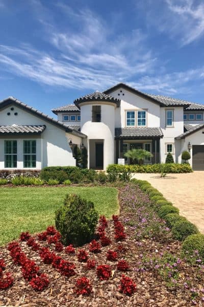 10 Stunning Tropical Plants for Florida Landscaping