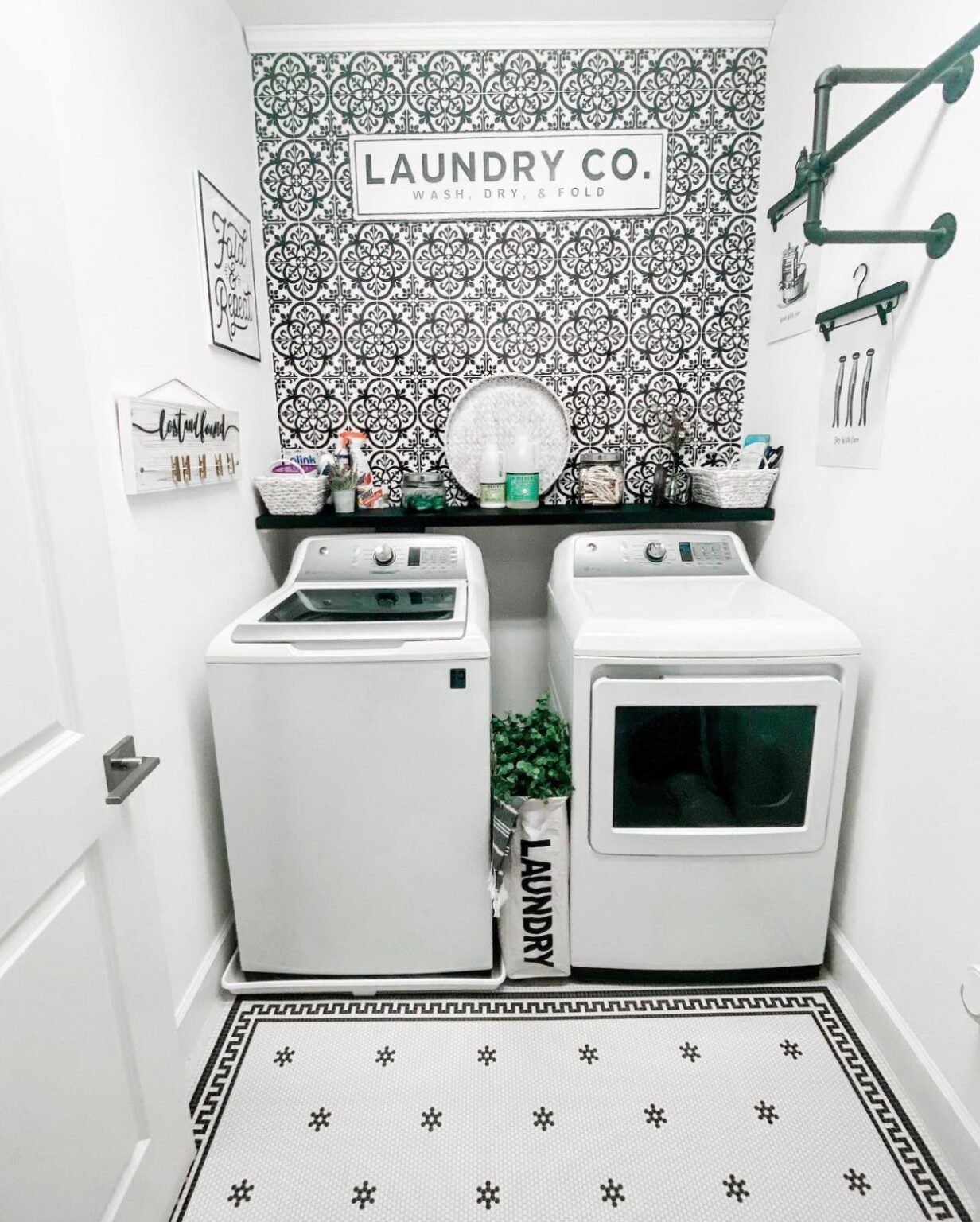 17 Small Laundry Room Design Ideas That Define Functional Style