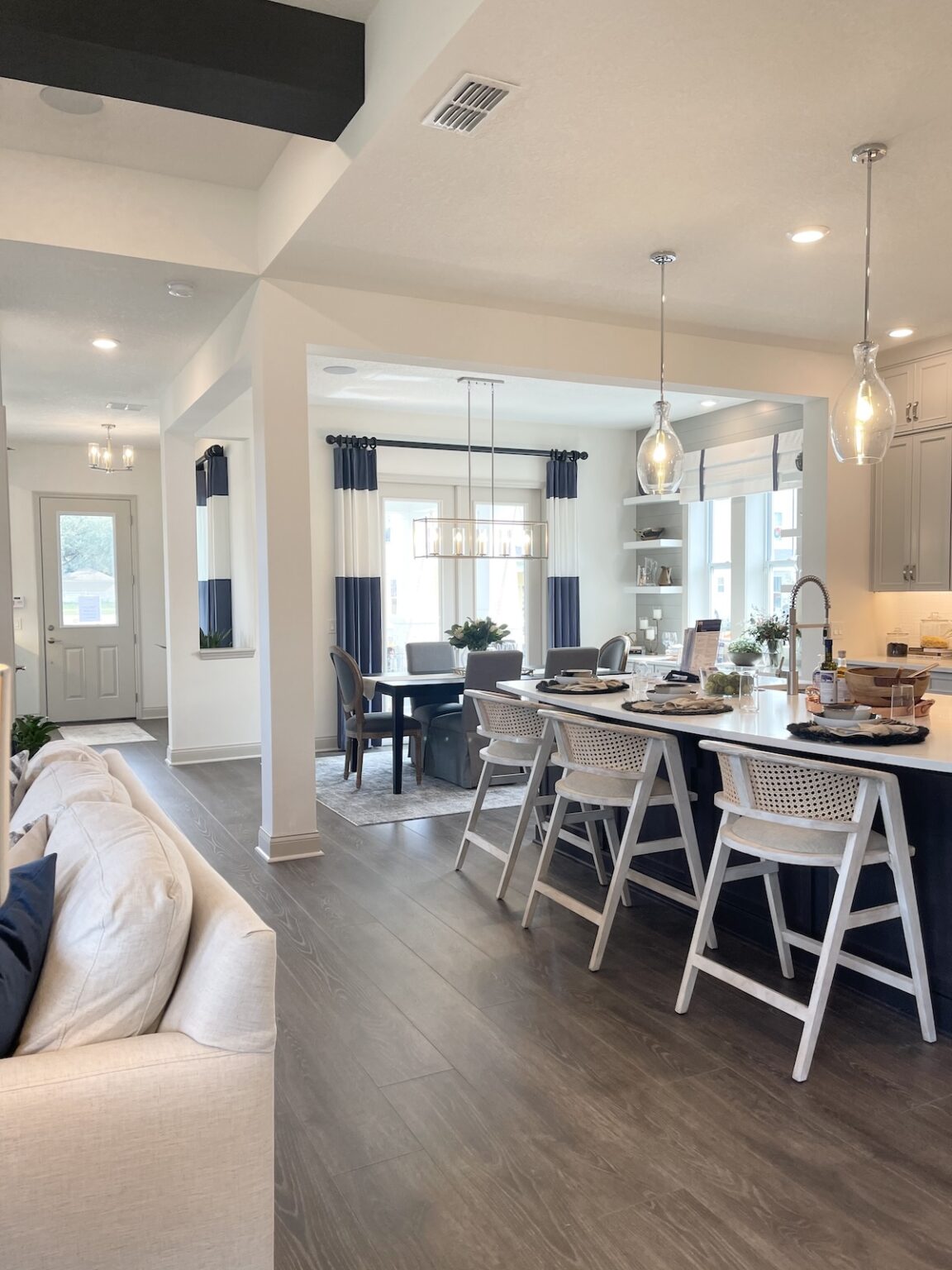 Step Inside this Modern Farmhouse with Blue Gray Color Scheme