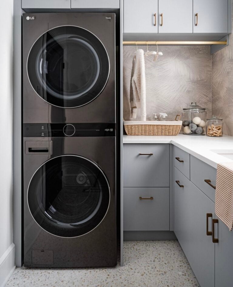 15 Stacked Laundry Room Ideas for Space-Saving Efficiency | Florida ...