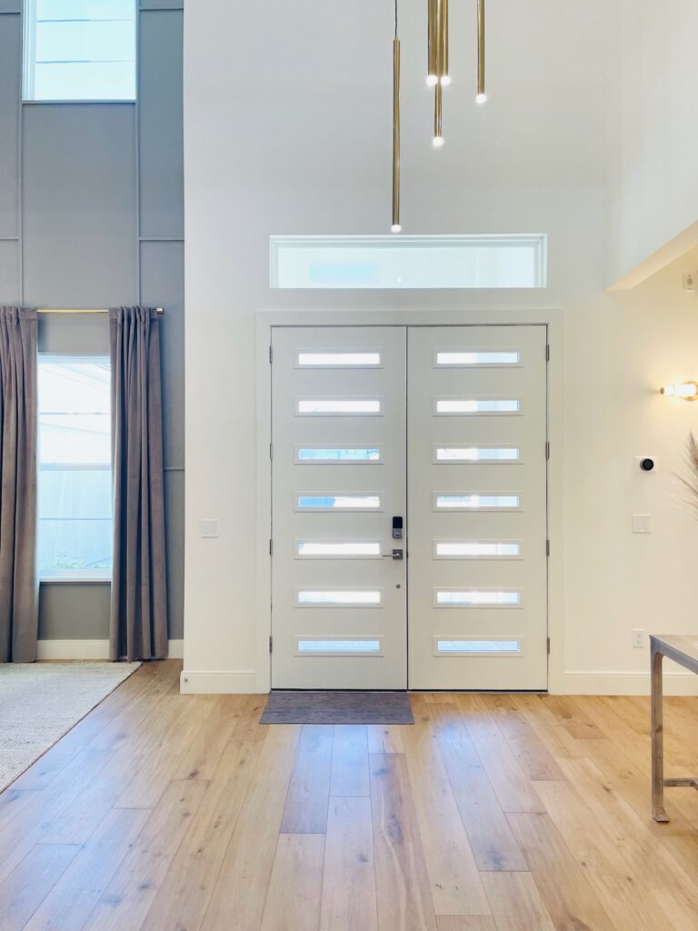 Inside a Luxurious Transitional Florida Home: A Contemporary Gem ...